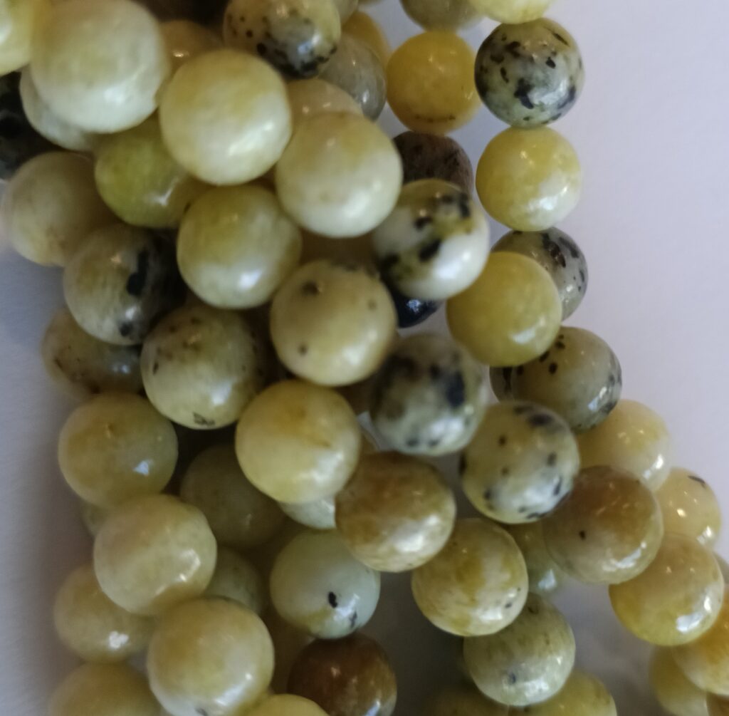 Top Quality Light Yellow Howlite Gemstones (6mm) - Natural