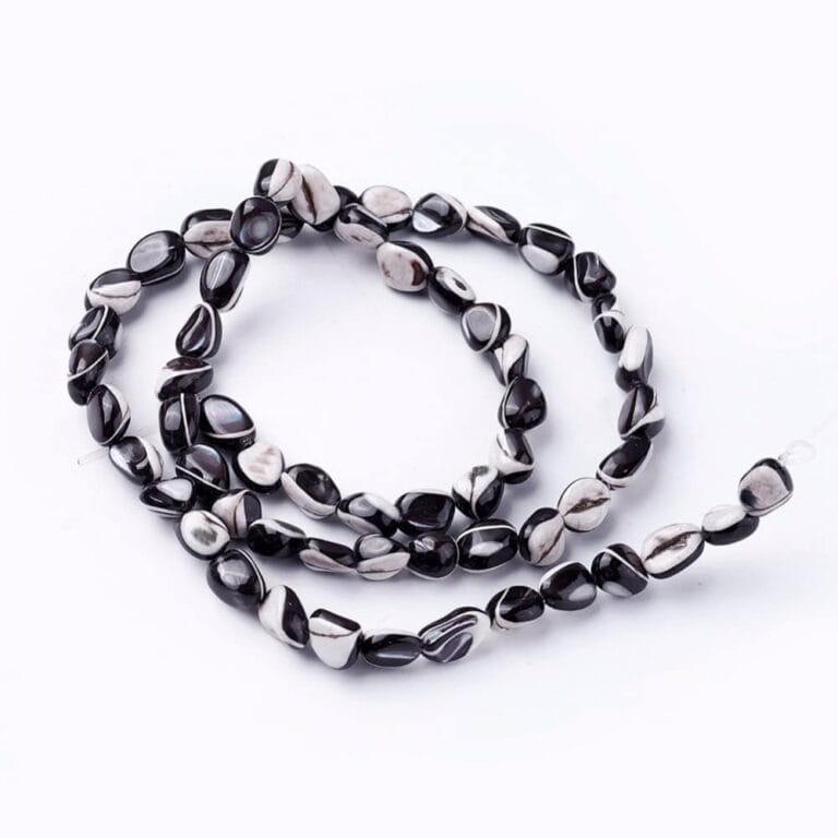 Contrasting Black and White Natural Dyed Shell Beads